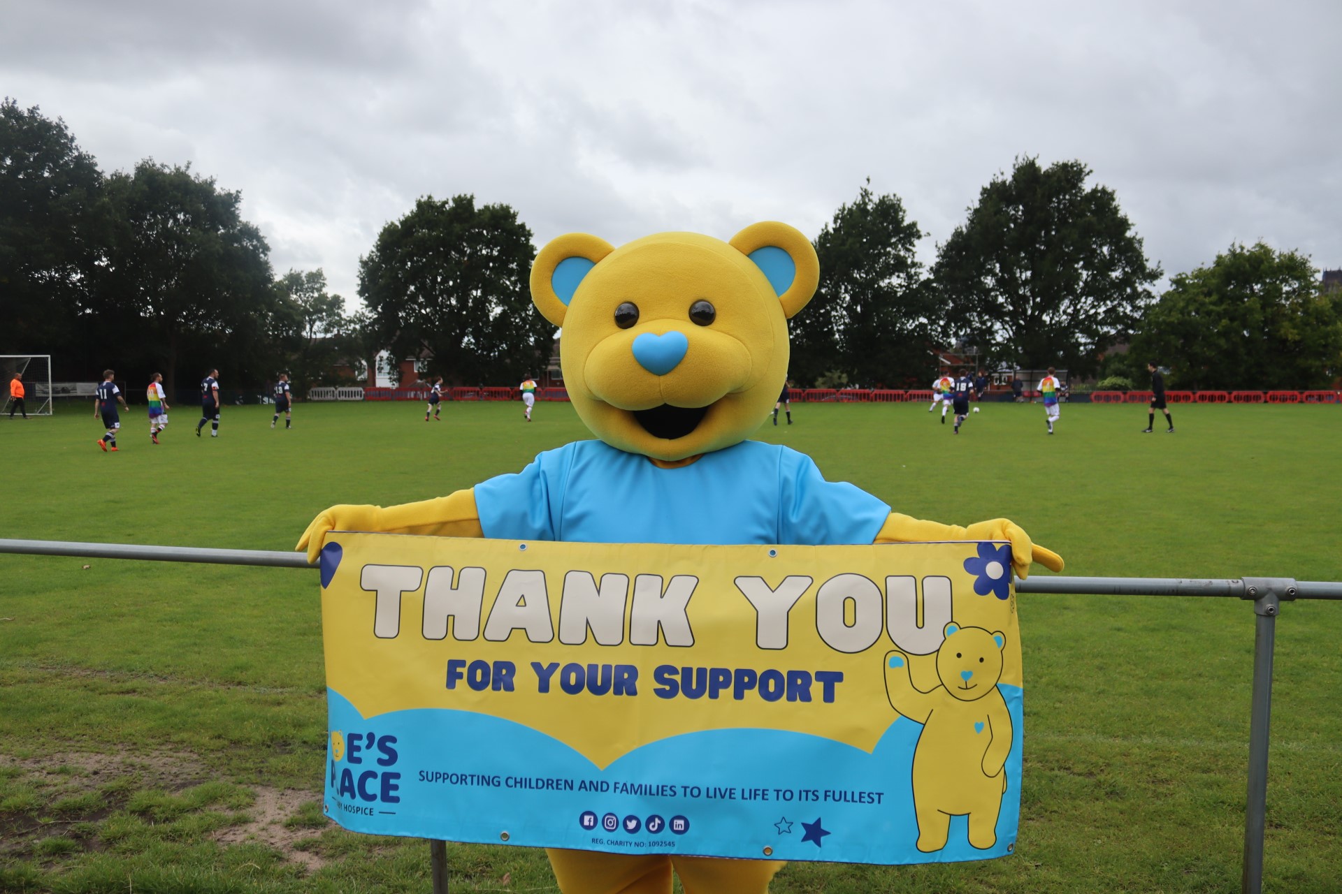 Thumbs up for new Zoe's mascot! - Zoe's Place