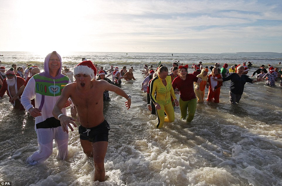Redcar Boxing Day Dip - Zoe's Place